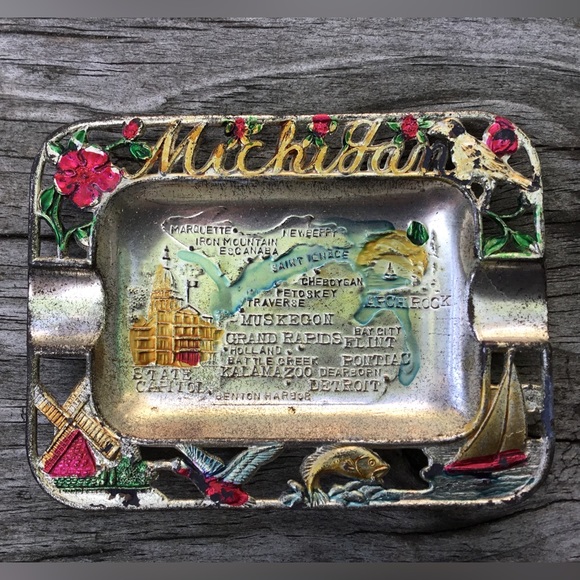 Accents | Vintage Michigan State Metal Souvenir Plate Ash Tray ...